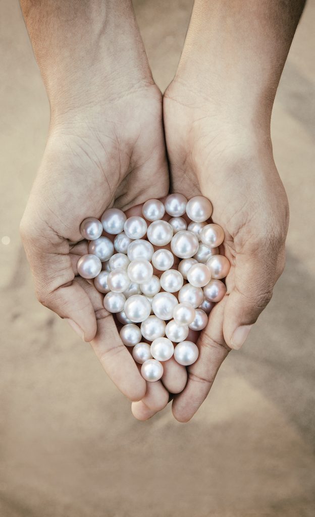 ODE TO THE PERFECT PEARL | Solitaire Magazine