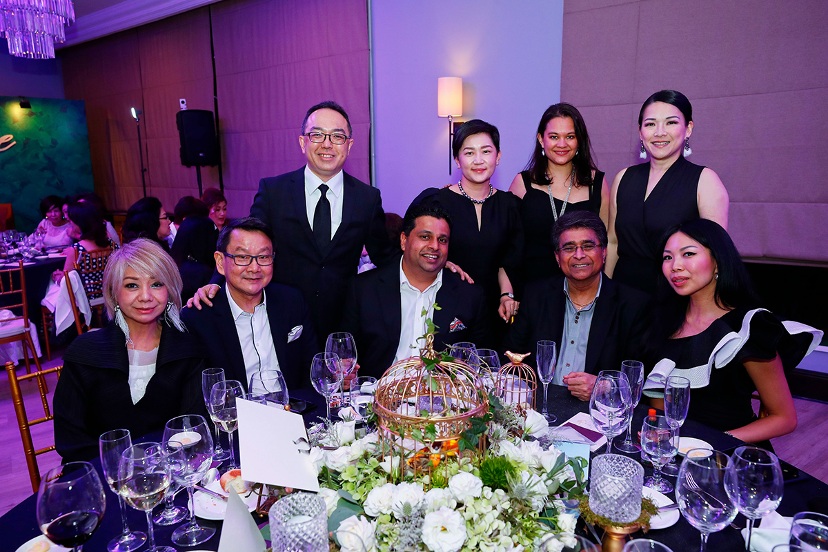 POETRY IN MOTION | Solitaire Magazine