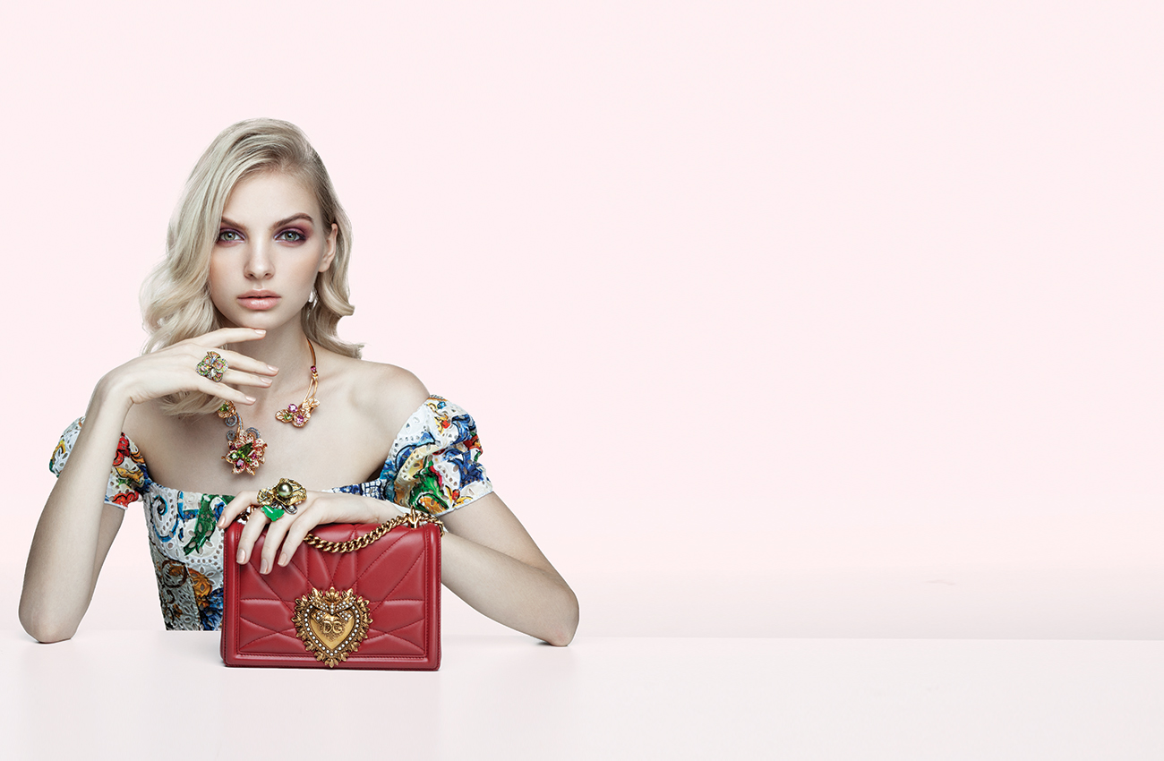 Solitaire 100th edition pink background 4 | Solitaire Magazine