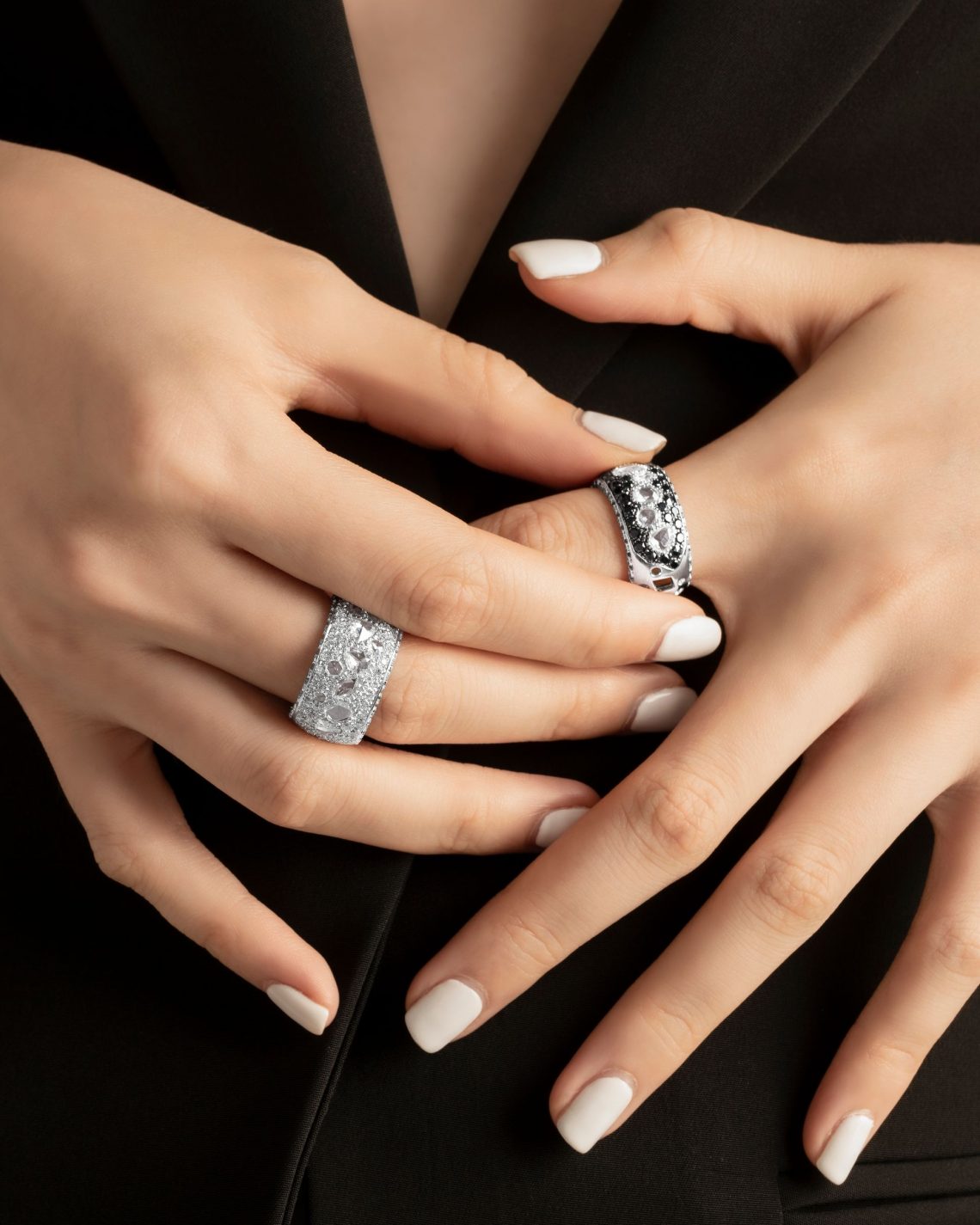 MONOCHROME JEWELLERY PERFECT FOR EVERYDAY | Solitaire Magazine