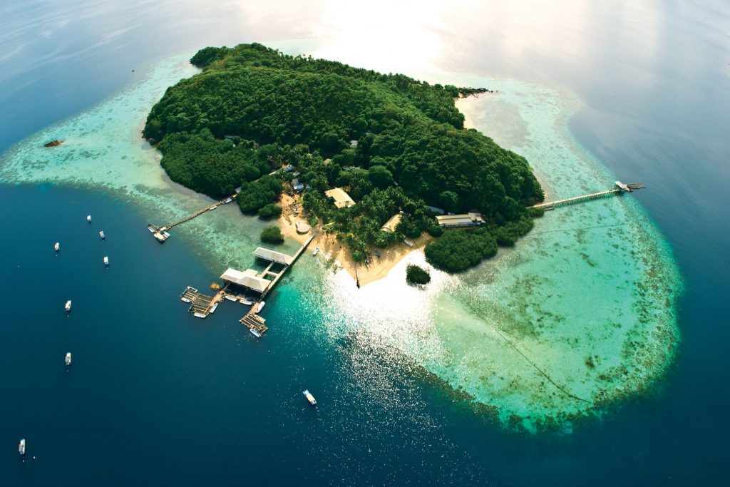 PALAWAN'S GOLDEN PEARLS | Solitaire Magazine