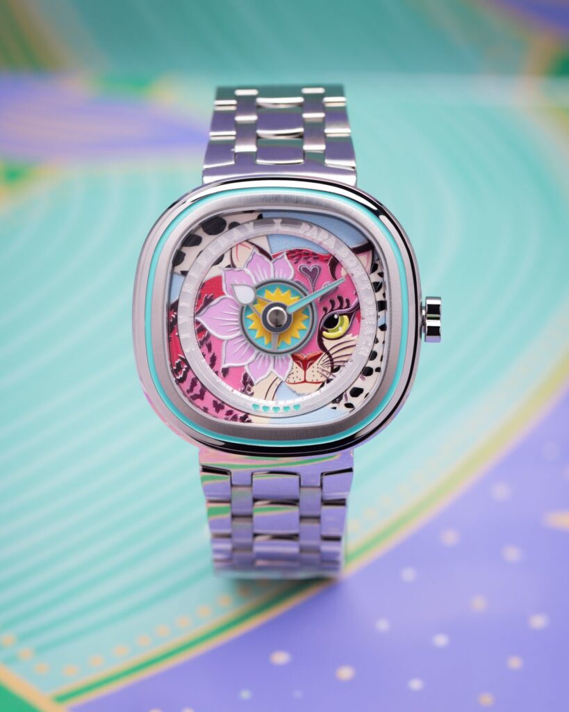 IT’S TIME TO BE FASHION-FORWARD | Solitaire Magazine